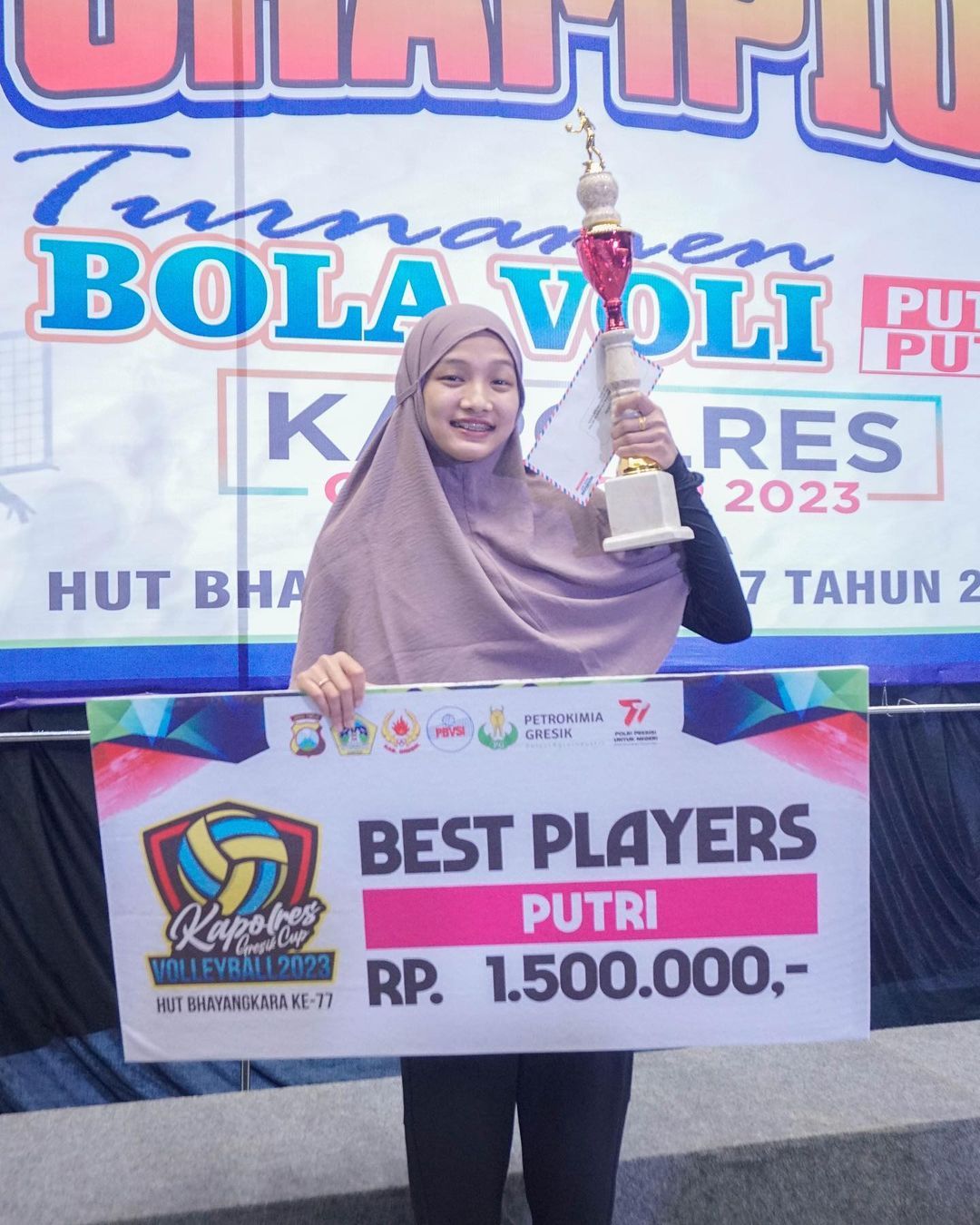 Profil Lengkap Bela Sabrina Agustina Pemain Voli Putri Jawa Timur di ... Profil Lengkap Bela Sabrina Agustina Pemain Voli Putri Jawa Timur di ...