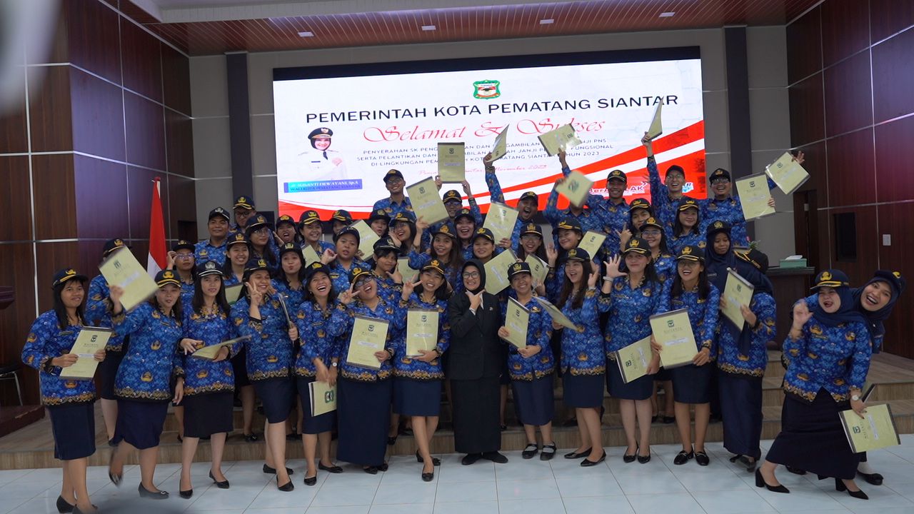 Wali Kota Pematang Siantar Serahkan Surat Keputusan Pelantikan 44 Cpns