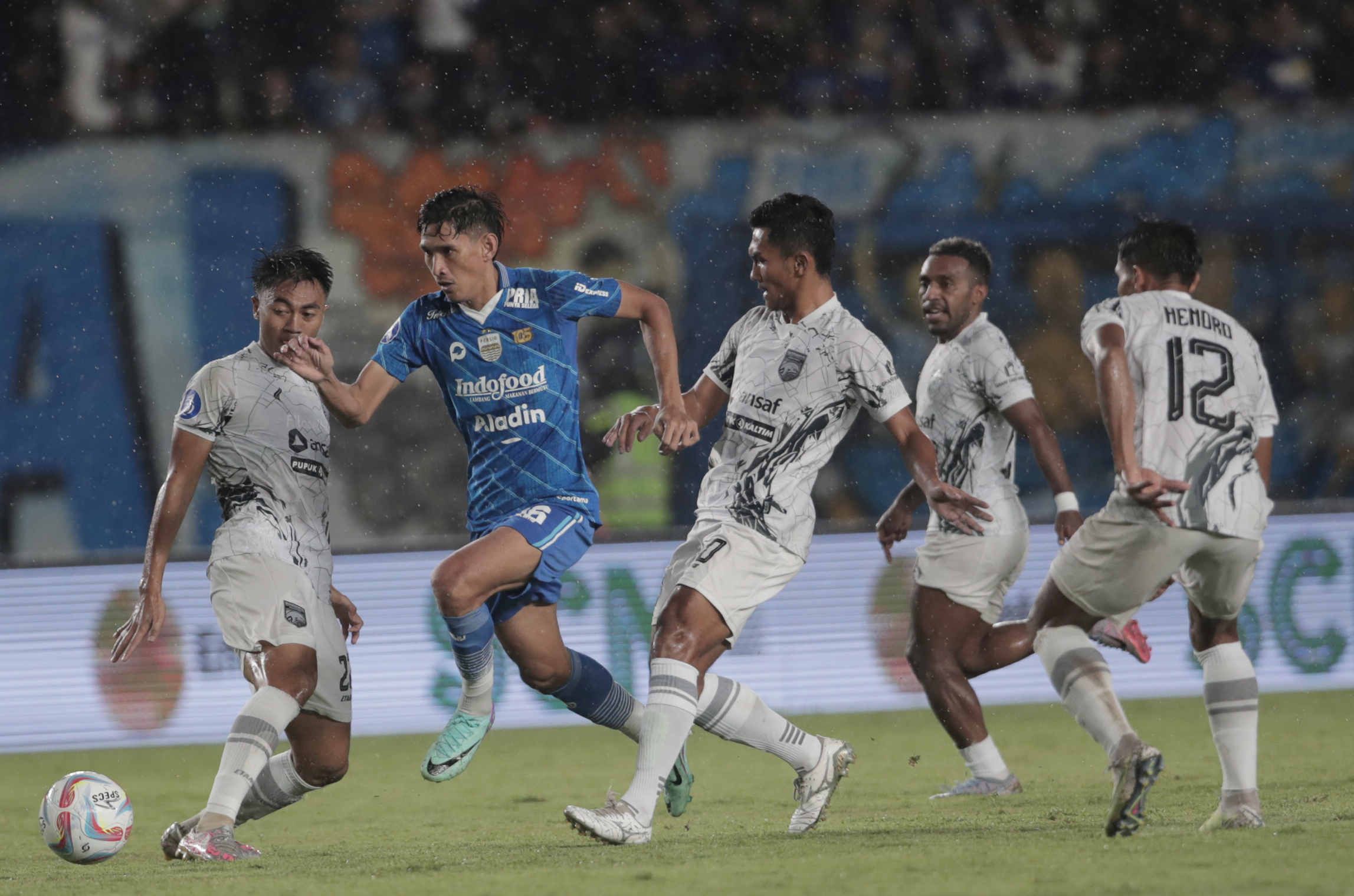Persib Bandung Siap Hadapi Bali United, Maksimalkan Latihan Fisik dan ... Persib Bandung Siap Hadapi Bali United, Maksimalkan Latihan Fisik dan ...