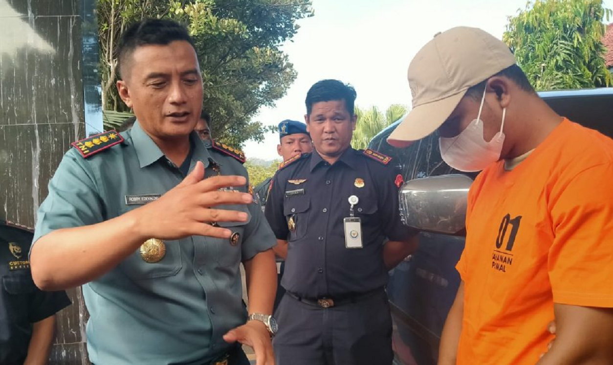 Praperadilan Kurir Baby Lobster: FAS Hadirkan Saksi Ahli, Sebut BAP ... Praperadilan Kurir Baby Lobster: FAS Hadirkan Saksi Ahli, Sebut BAP ...