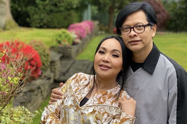 Dewi Gita Sempat Marah ke Suami, Armand Maulana sampai Tanda Tangan di ... Dewi Gita Sempat Marah ke Suami, Armand Maulana sampai Tanda Tangan di ...