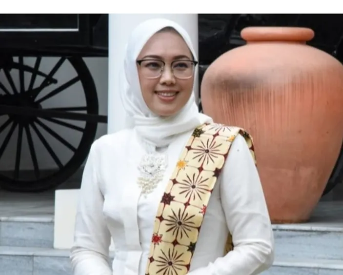 Profil dan Biodata Anne Ratna Mustika, Bupati Perempuan Pertama di ... Profil dan Biodata Anne Ratna Mustika, Bupati Perempuan Pertama di ...