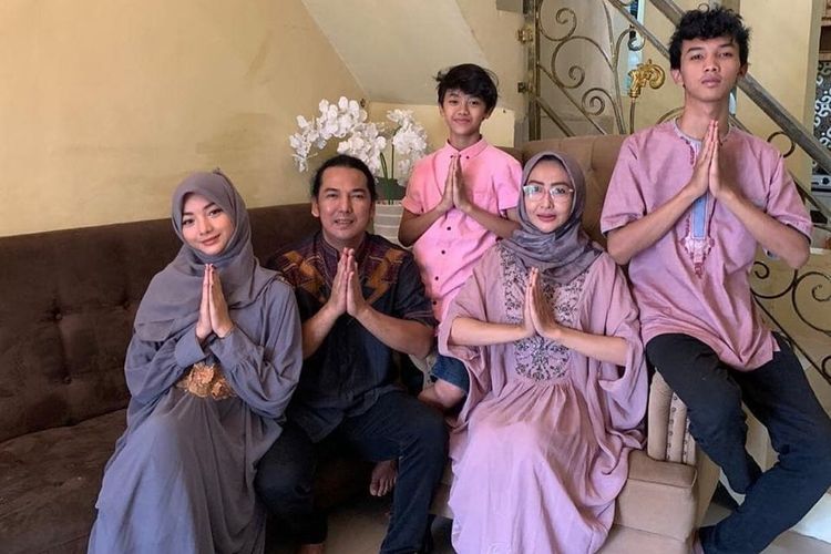 Biodata dan Agama Rudy Chysara, Rocker 90an dan Ayah dari Glenca ... Biodata dan Agama Rudy Chysara, Rocker 90an dan Ayah dari Glenca ...