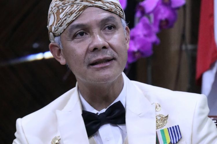 Biodata Ganjar Pranowo Profil Umur Lulusan Kekayaan Gubernur Jateng