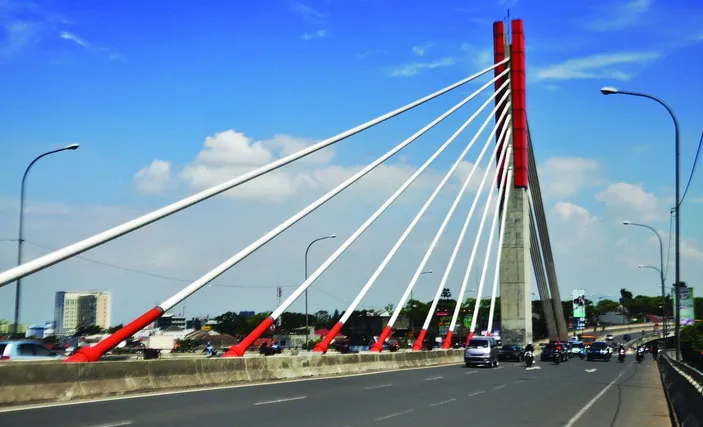 Geger Ada Warga Yang Lakukan Percobaan Bunuh Diri Di Flyover Pasopati Bandung Mapay Bandung