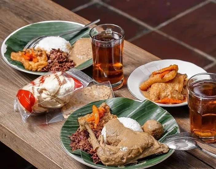 4 Warung Makan Gudeg Terkenal di Klaten, Autentik Enak Serasa Ada di ... 4 Warung Makan Gudeg Terkenal di Klaten, Autentik Enak Serasa Ada di ...