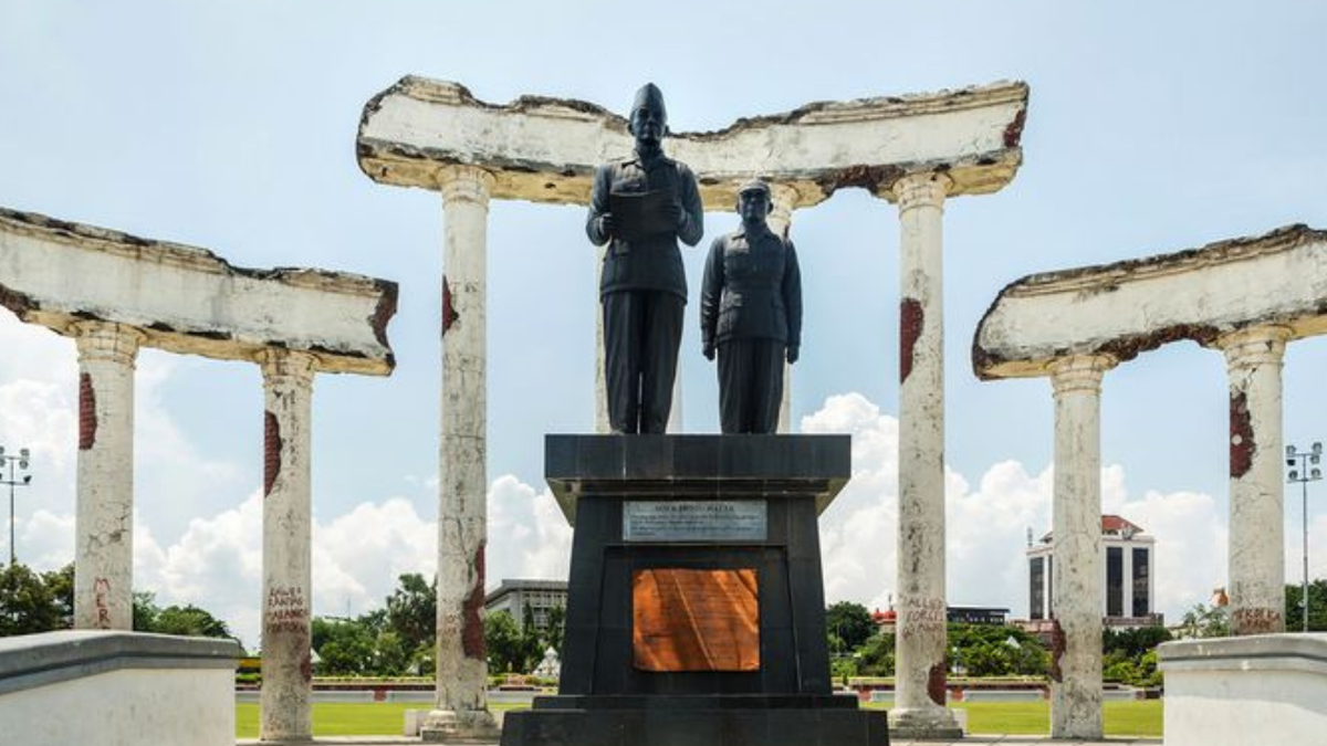 Sejarah Monumen Tugu Pahlawan: Saksi Bisu Perjuangan Rakyat Surabaya ... Sejarah Monumen Tugu Pahlawan: Saksi Bisu Perjuangan Rakyat Surabaya ...