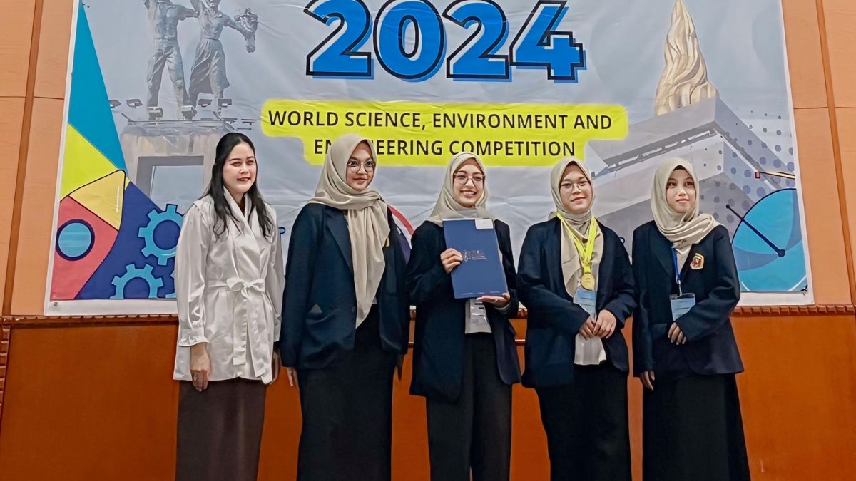 Mahasiswa Universitas Muria Kudus (UMK) sukses meraih gold medals dalam ... Mahasiswa Universitas Muria Kudus (UMK) sukses meraih gold medals dalam ...