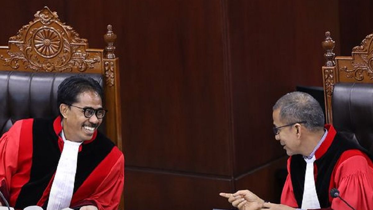 Profil Lengkap 8 Hakim MK yang Menangani Sengketa Pilpres 2024 Tanpa ... Profil Lengkap 8 Hakim MK yang Menangani Sengketa Pilpres 2024 Tanpa ...