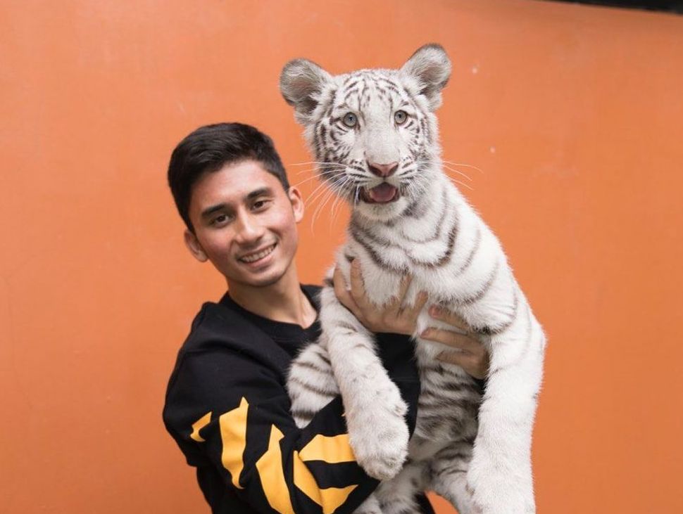 Profil Biodata Alshad Ahmad Umur Asal Sumber Kekayaan Orang Tua | Hot ... Profil Biodata Alshad Ahmad Umur Asal Sumber Kekayaan Orang Tua | Hot ...
