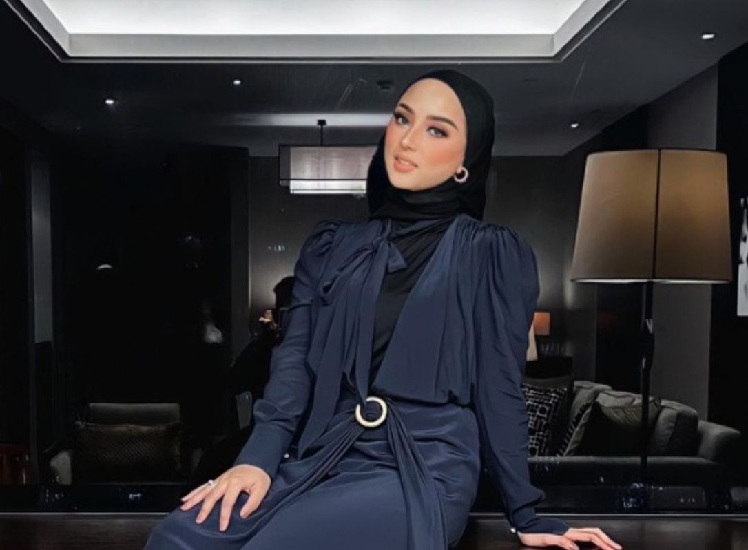 Affiliator Binary Option Doni Salmanan di Penjara, Dinan Fajrina Pamer ... Affiliator Binary Option Doni Salmanan di Penjara, Dinan Fajrina Pamer ...