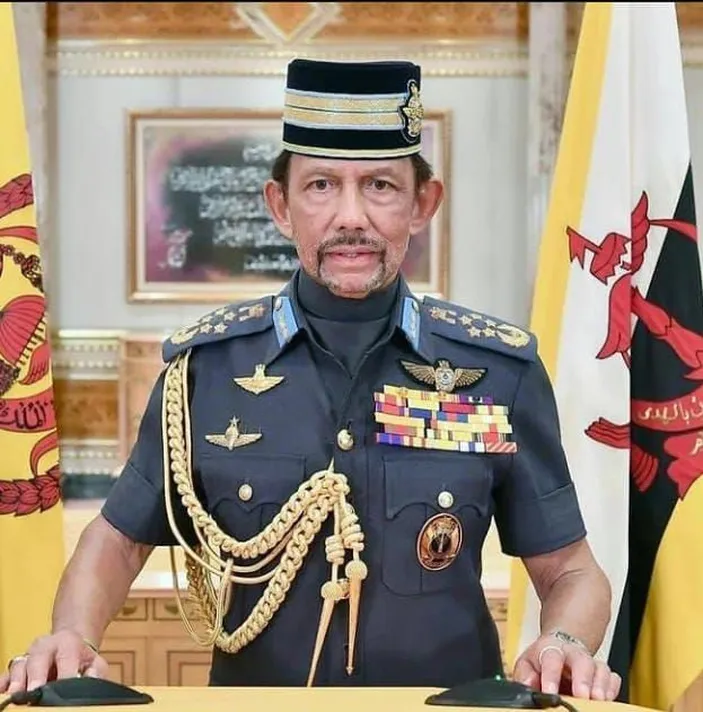 Raja Brunei Sultan Hassanal Bolkiah Ternyata Keturunan Minang Begini Faktanya Jurnal Soreang