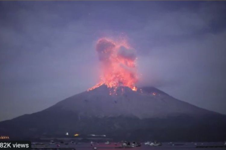 Cek Fakta: Pagi Tadi Gunung Semeru Dikabarkan Meletus hingga ... Cek Fakta: Pagi Tadi Gunung Semeru Dikabarkan Meletus hingga ...